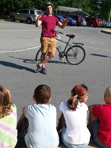 Actor Jonathan Groff stresses bike safety at local elementary school ...