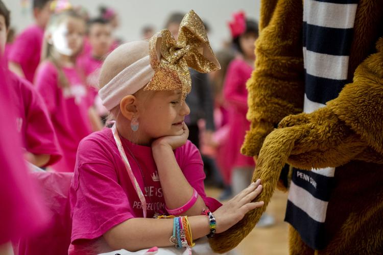 School's 'pink out' shows support for kindergartner battling cancer ...