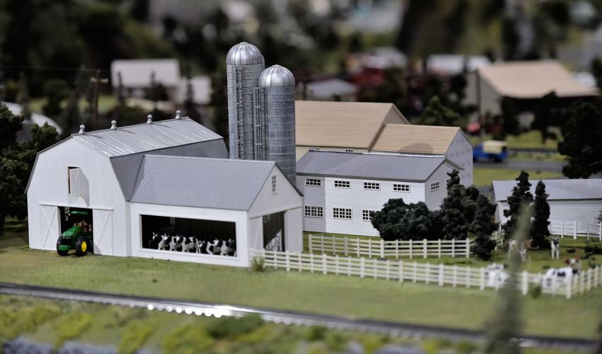 Choo Choo Barn [photos] | | lancasteronline.com