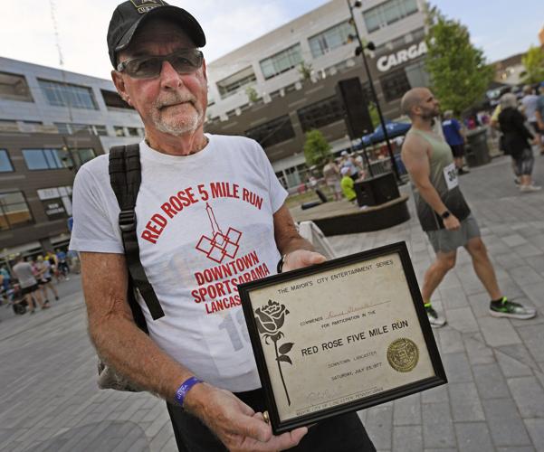Scenes from the 47th Red Rose Run through Lancaster City [photos ...