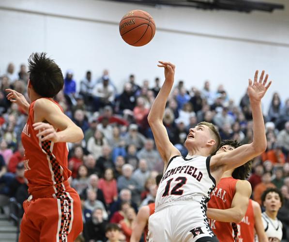Hempfield vs. Central York - District 3 Class 6A boys basketball ...