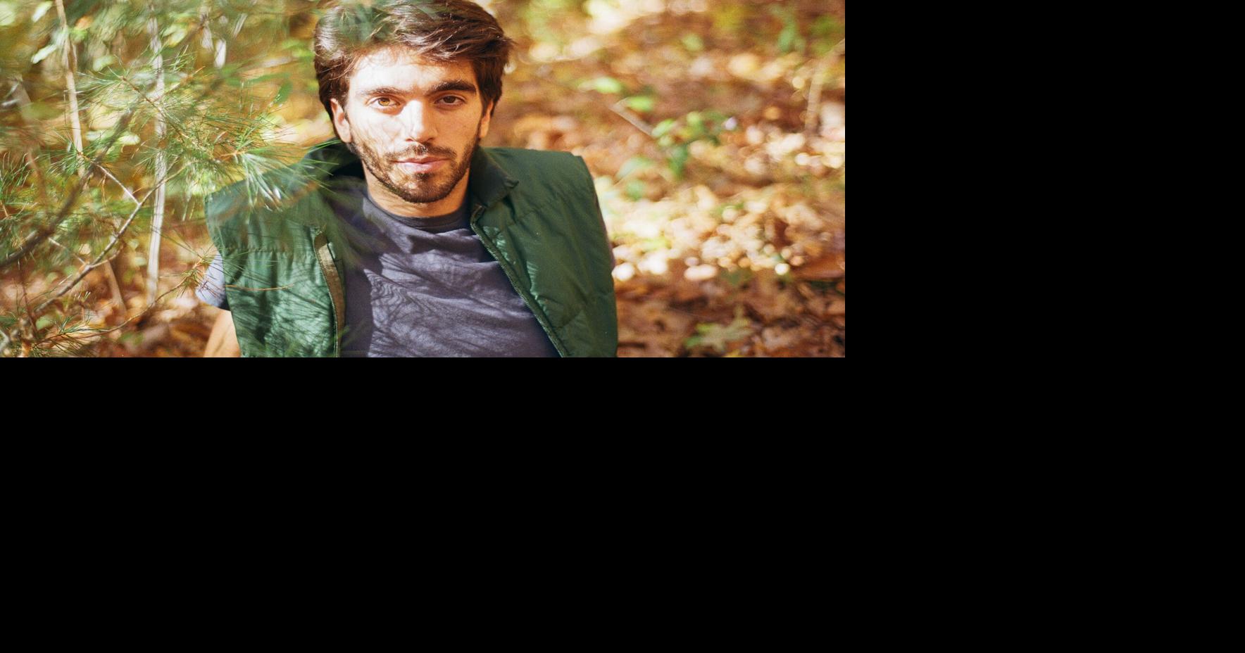 Songwriter Lyle de Vitry finds the 'Door Within a Dream,' performs at ...