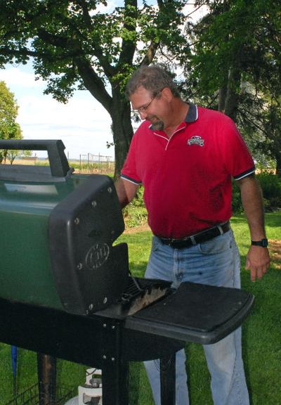Myron Stoltzfus gets to the meat of life | News | lancasteronline.com