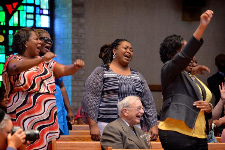 Lancaster Theological Seminary graduates hear powerful message | Local ...