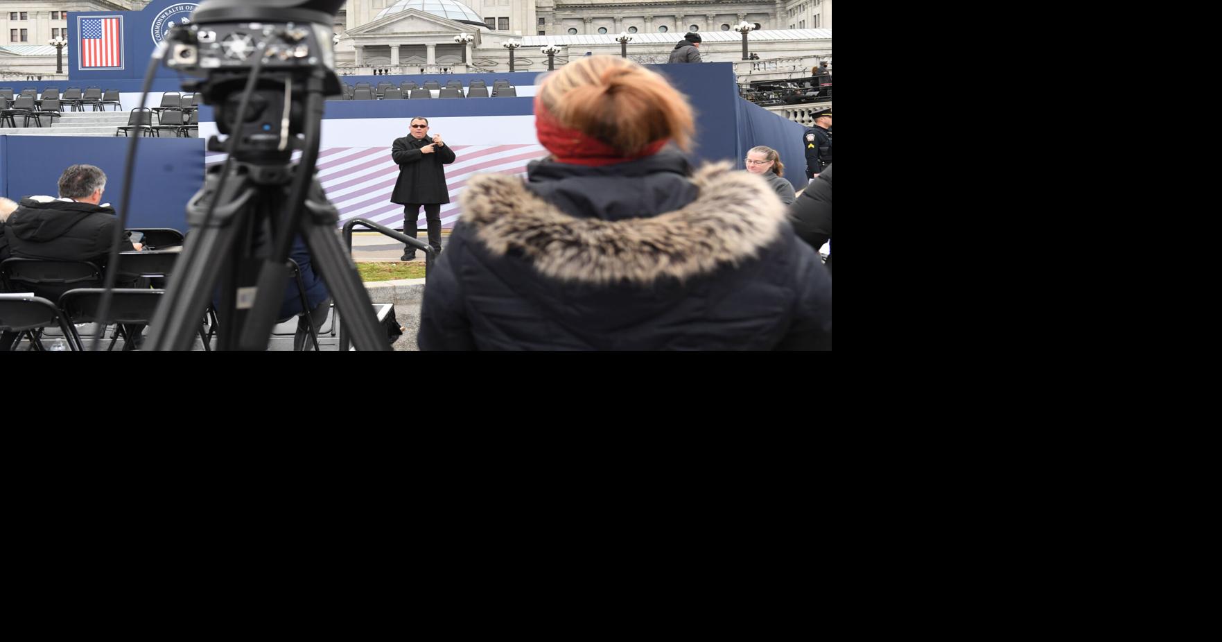 Sign Language interpreter Team 002.jpg | | lancasteronline.com
