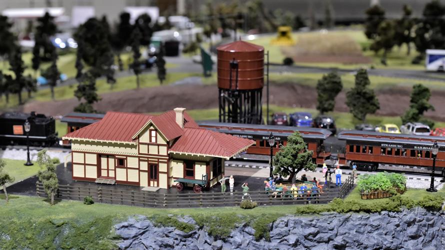 Choo Choo Barn [photos] | | lancasteronline.com