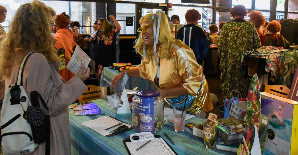 ‘Helen Ropers’ romp through Lancaster in Caftan Crawl [photos ...