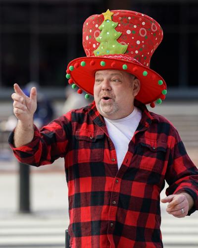 ‘Flash mob’ makes a joyful noise in Lancaster with ‘Hallelujah Chorus ...