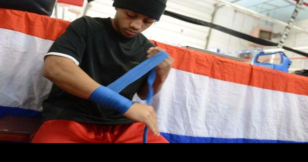 Mike Murrey brings "the good fight" to Saturday's Golden Gloves event ...