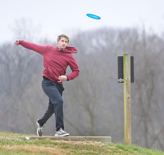 Silver Bells IV Disc Golf Tournament [photos] | | lancasteronline.com