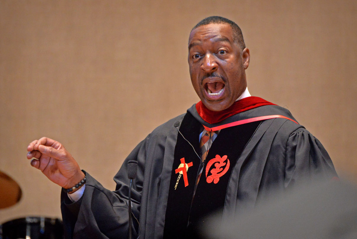 Lancaster Theological Seminary graduates hear powerful message | Local ...