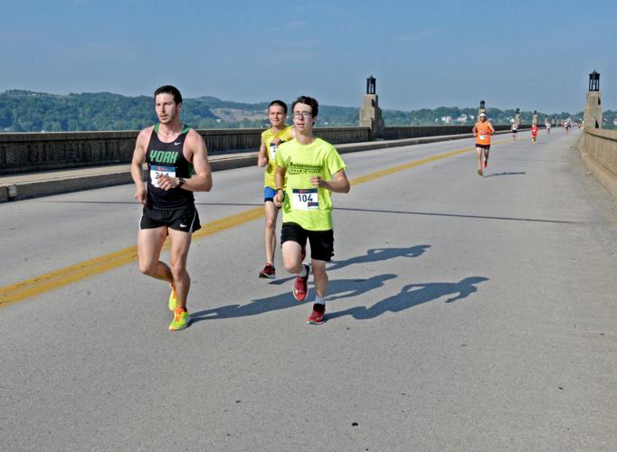 300 plus run 5k over river bridge | Local News | lancasteronline.com