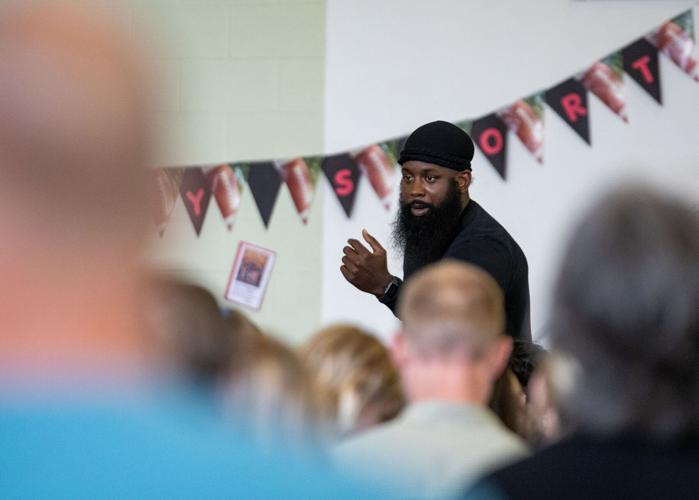 Former NFL player Deon Butler speaks at the Janus School in Mount Joy [photos ...