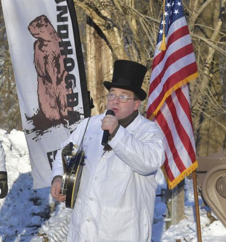 Octoraro Orphie makes his Groundhog Day 2026 prognostication [photos ...