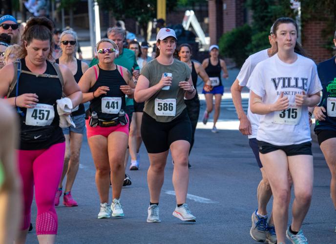 Scenes from the 48th annual Red Rose Run [photos] | | lancasteronline.com