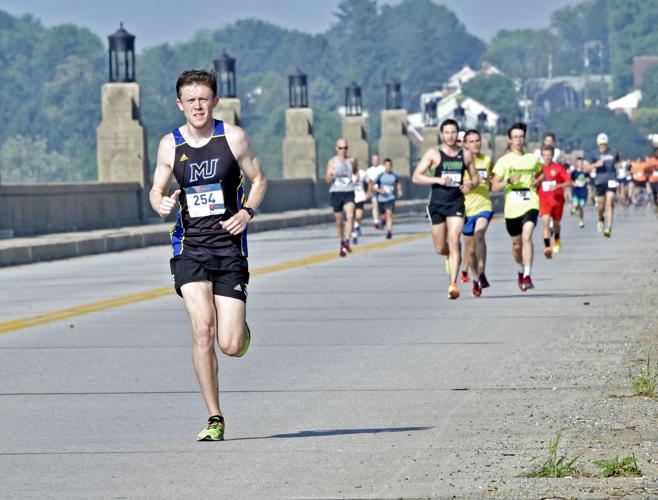 300 plus run 5k over river bridge | Local News | lancasteronline.com