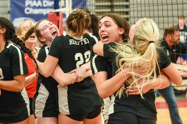 Wilson vs. Hempfield - District 3 Class 4A girls volleyball ...