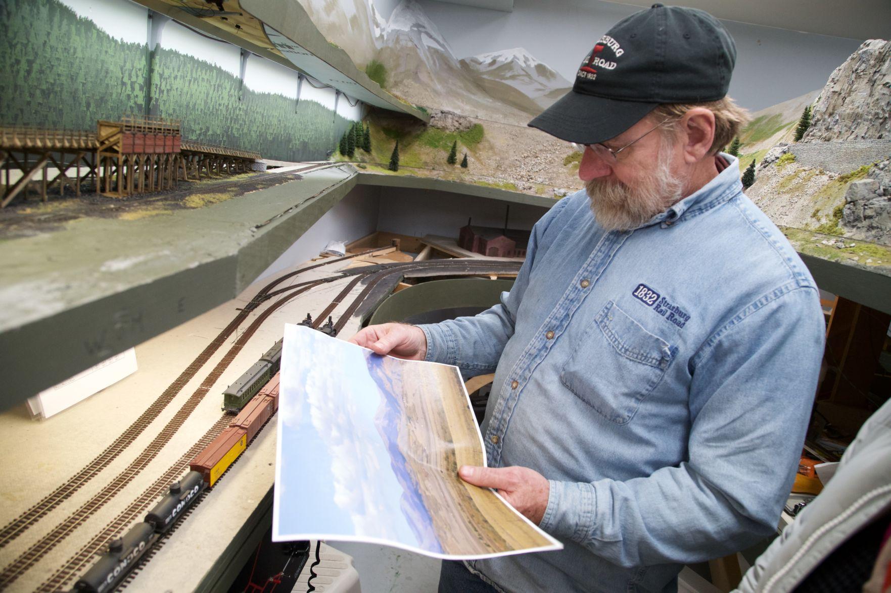 Strasburg puts its heritage on display in annual holiday house tour ...