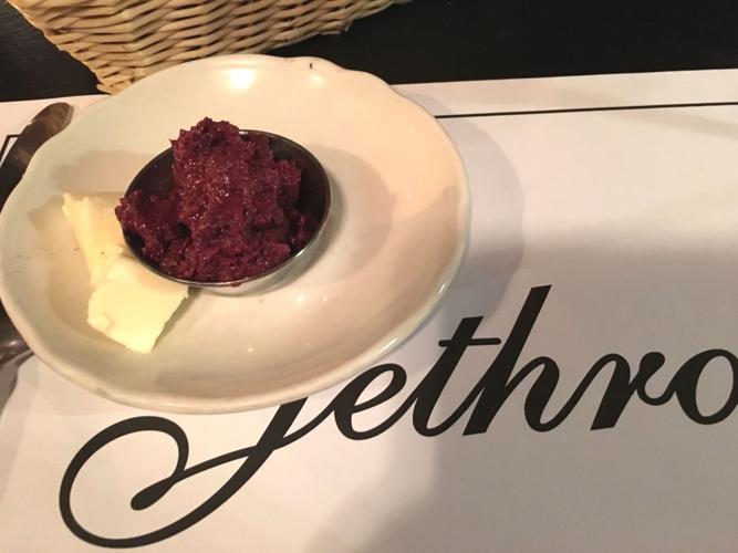 We secretly dined at Jethro's: Here's a review for our IncognEATo ...