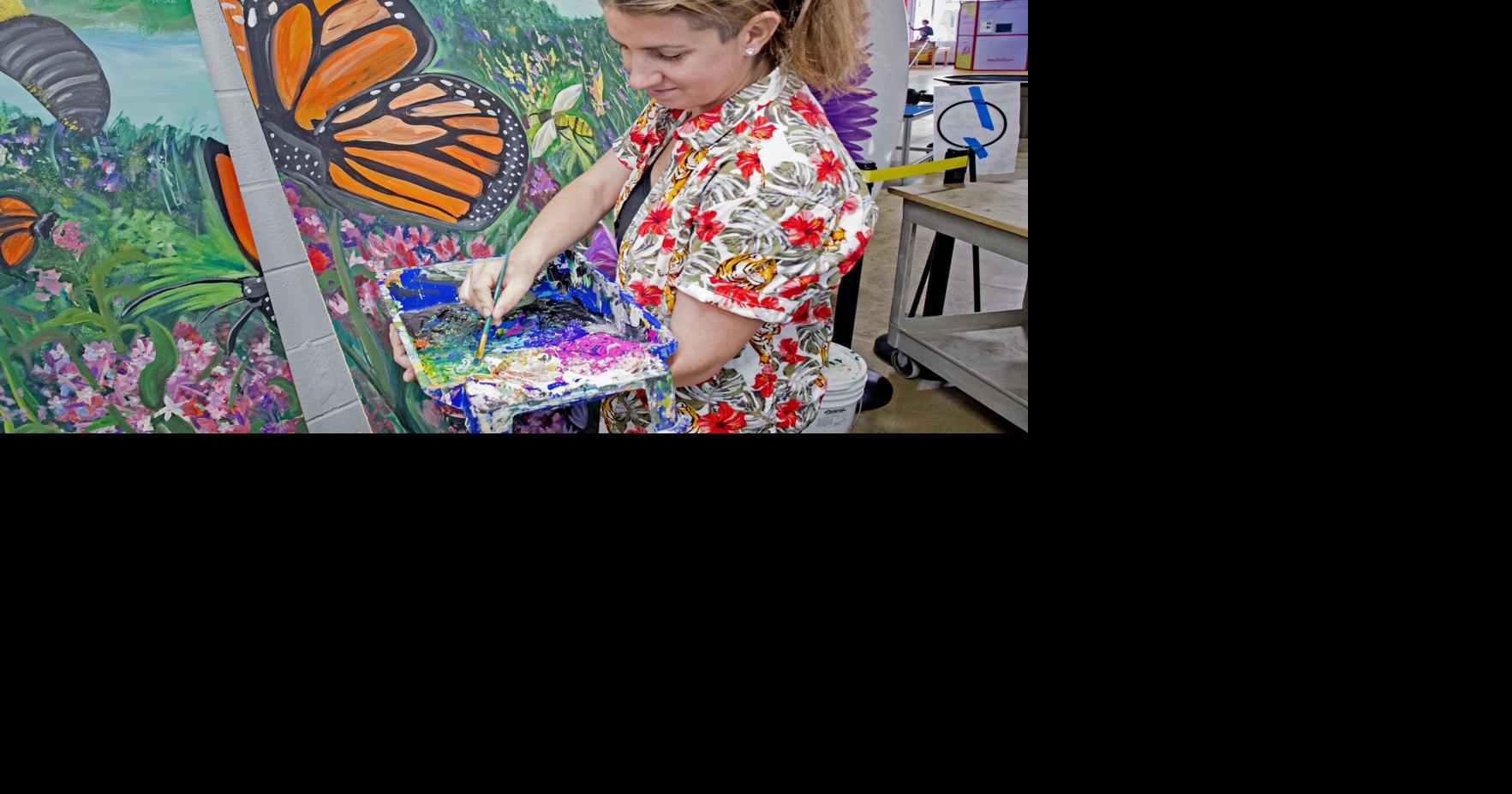Teaching artist Katie Trainer intertwines art and science through mural ...