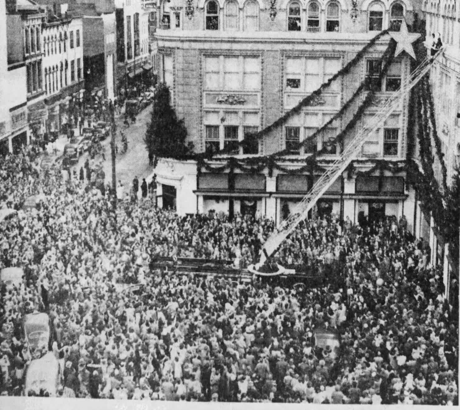 Lancaster County Christmas memories through the years, from the 1940s ...