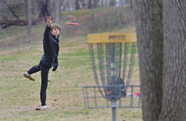 Silver Bells IV Disc Golf Tournament [photos] | | lancasteronline.com