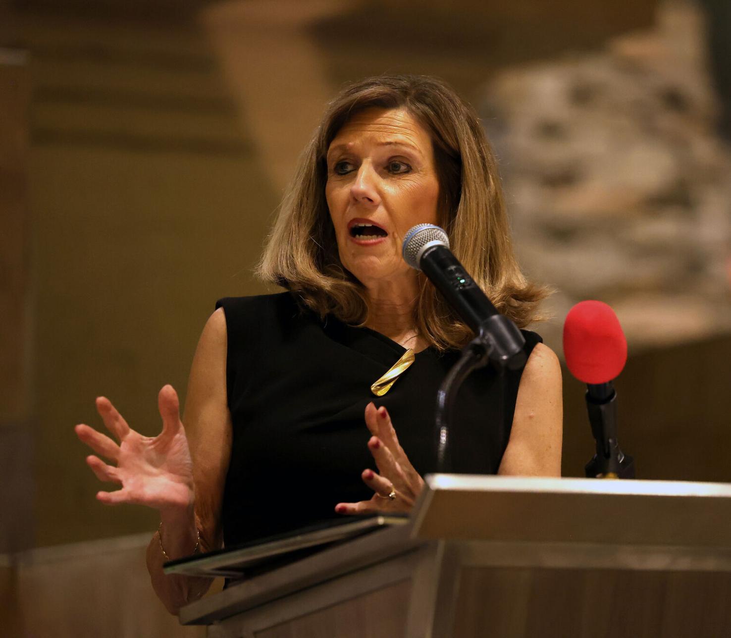 WGAL reporter, McCaskey grad Barbara Barr announces retirement | Local ...