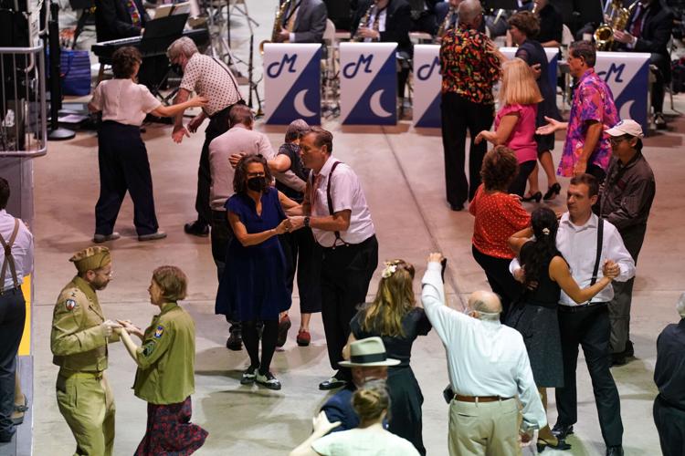 Railroad Museum of Pennsylvania hosts 1940s swing-dancing shindig ...