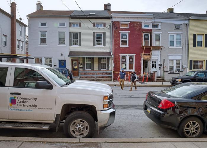 Second-chance construction crew transforming condemned houses in ...