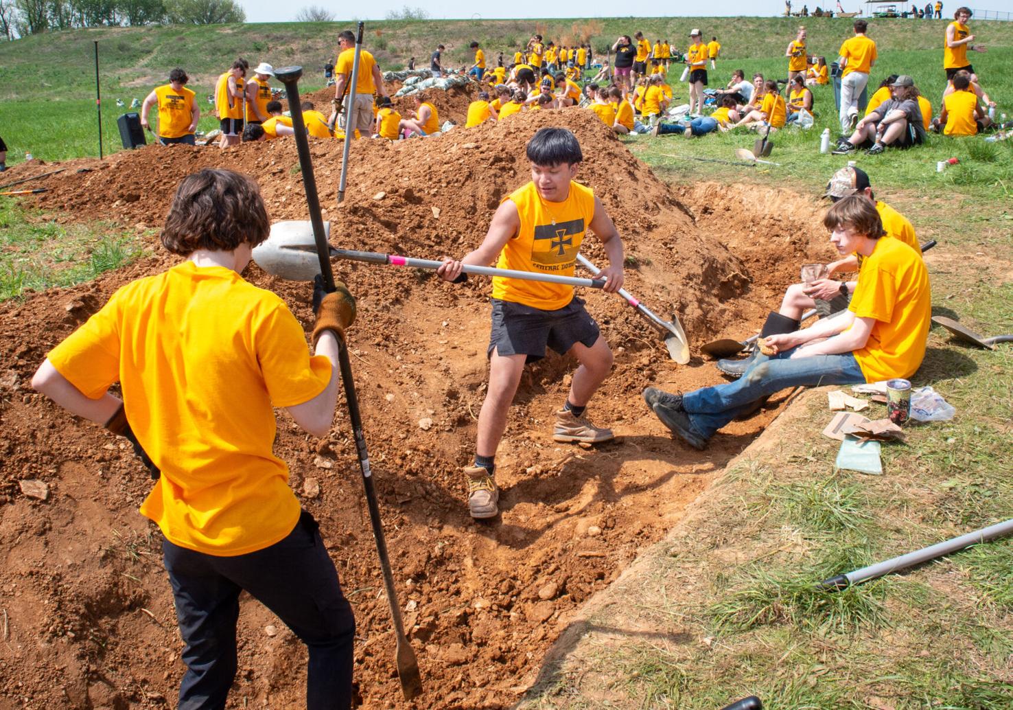 Solanco High School ‘Trench Day’ gives students hands-on wartime ...