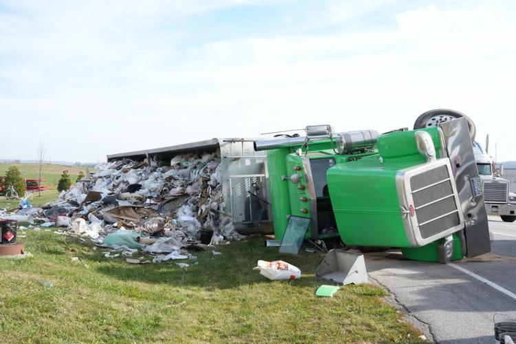 Toppled trash trailer closes lane on Route 30 in Salisbury Township ...