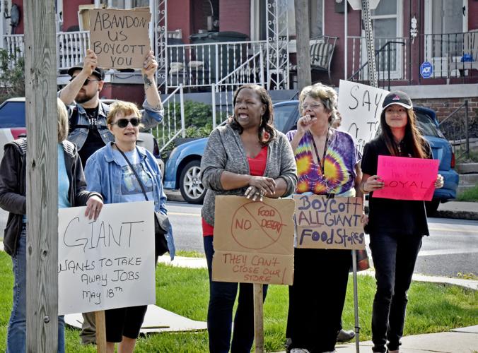 Residents protest the closing of Giant in Lancaster city | Local News ...