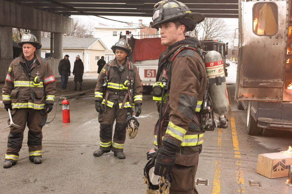 Taylor Kinney to be in 'Chicago Fire' season premiere Jan. 17 after ...