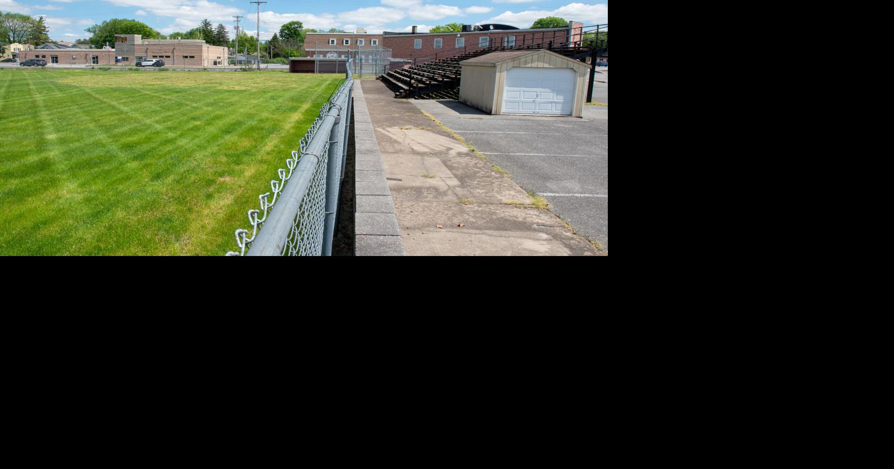 Rose-colored memories of Willie and Brooks as Stumpf Field gets set to ...