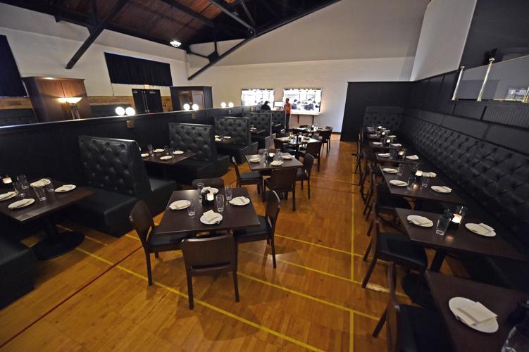 Decades: Arcade, bar, restaurant and bowling alley [photos ...