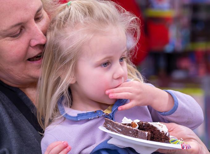 Shady Maple cooks up sweets at Whoopie Pie Celebration [photos ...