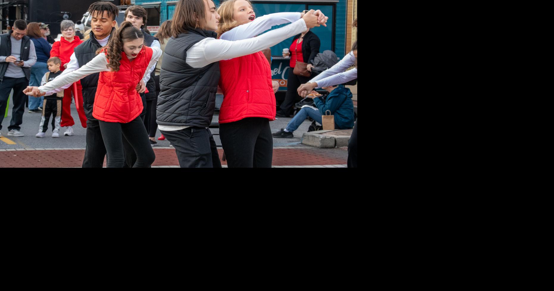 Season of (Mount) Joy at 25th Winterfest [photos] | Entertainment ...