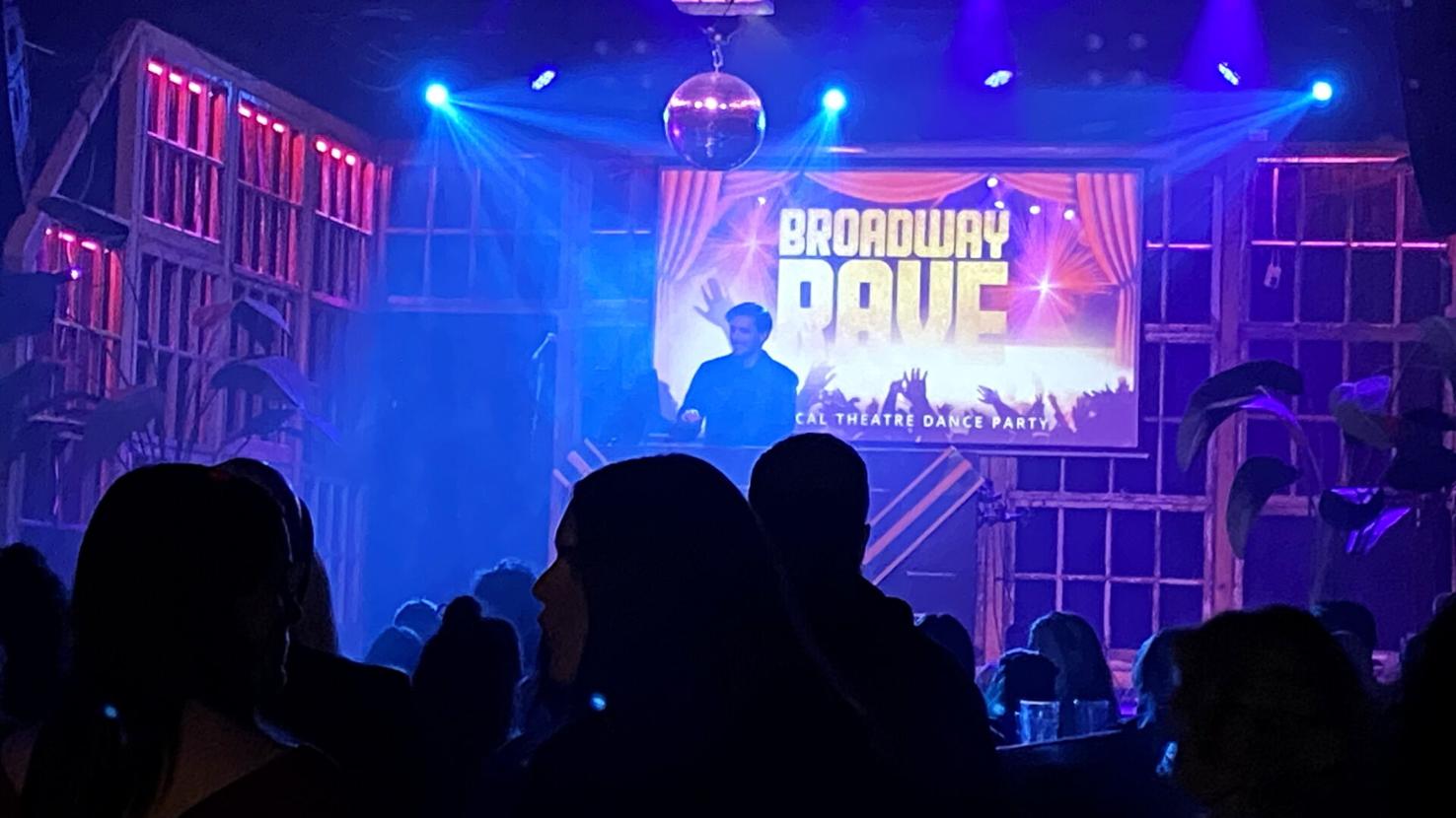 Broadway Rave brings pure theater joy of show-tune singalong to ...