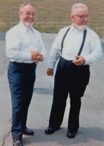 Sale beginning of largest collection of artwork by Amish born artists ...