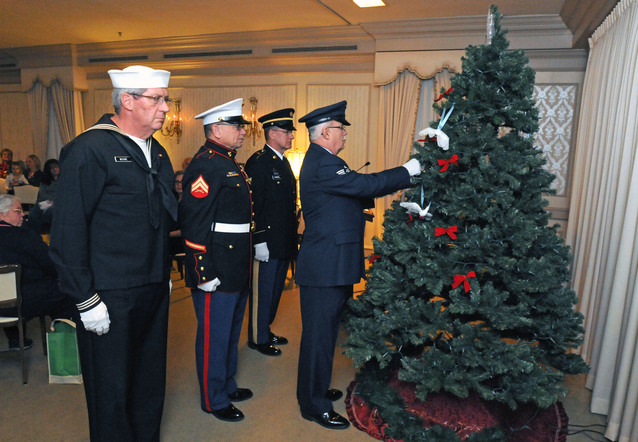Lancaster funeral home hosts memorial tree-lighting ceremony | News ...