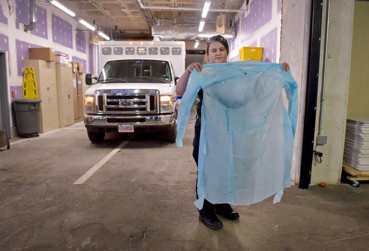 EMS workers in action during the coronavirus pandemic [photos] | Local ...