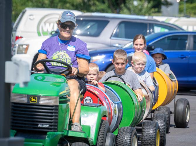 WJTL honors 10-year anniversary with Kids Cookie Break Fest [photos ...