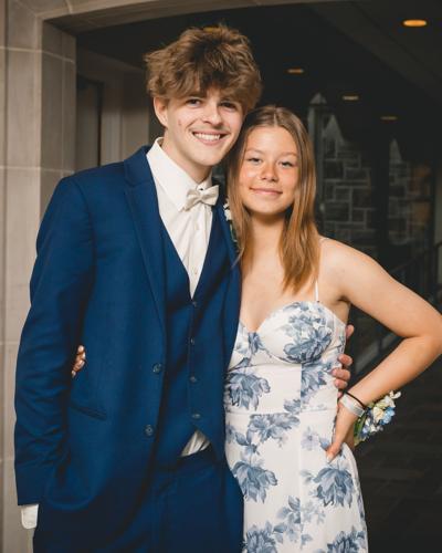 Elizabethtown lights up the night at 2024 prom [photos] | Local News ...