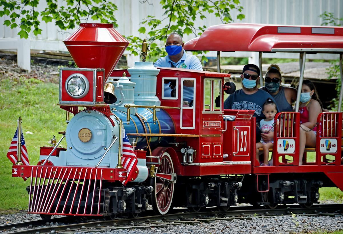 Dutch Wonderland stresses cleaning measures, social distancing for ...