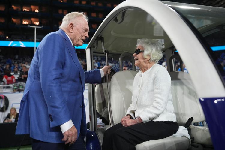 This is not what Netflix or the NFL had in mind when Cowboys-Commanders ...