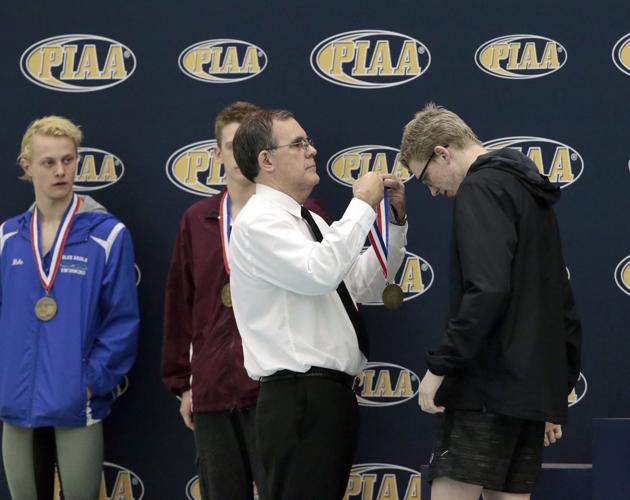 Warwick's Joe Moll, Township's Amy Yunginger repeat as L-L League's ...