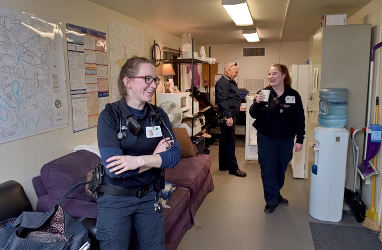 EMS workers in action during the coronavirus pandemic [photos] | Local ...