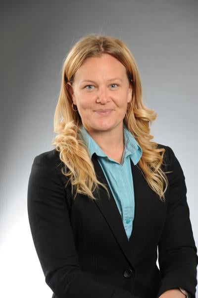 'Fuel for your soul': Lititz native, Chiefs athletic trainer Julie ...