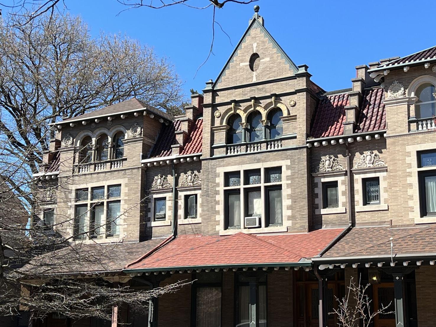 Taste of Italy: Public buildings, mansions were designed in Renaissance ...