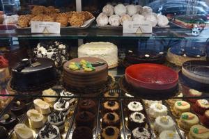 Italian bakery serves up panettone for the holidays | Food | lancasteronline.com